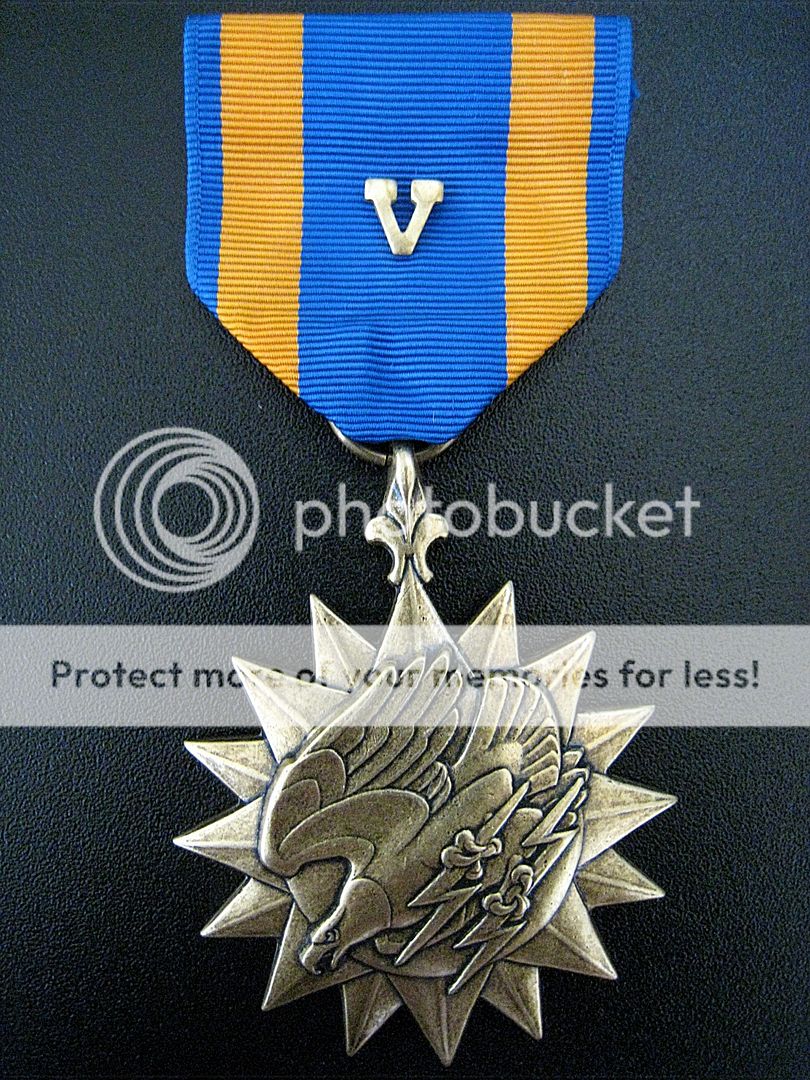 GENUINE U.S. AIR MEDAL WITH V VALOR GALLANTRY DEVICE AWARDED FOR ...