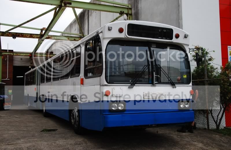 The Omnibus Preservation Society - Mercedes Benz O305G 2558